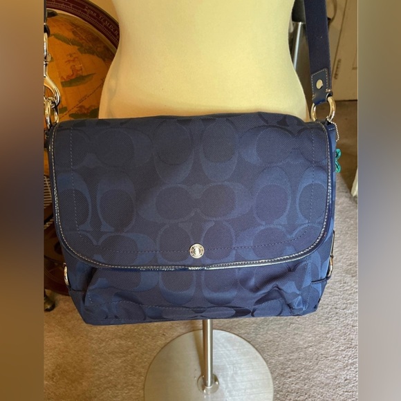 Coach | Bags | New Coach Hard To Find Kyra Signature Canvas Messenger ...